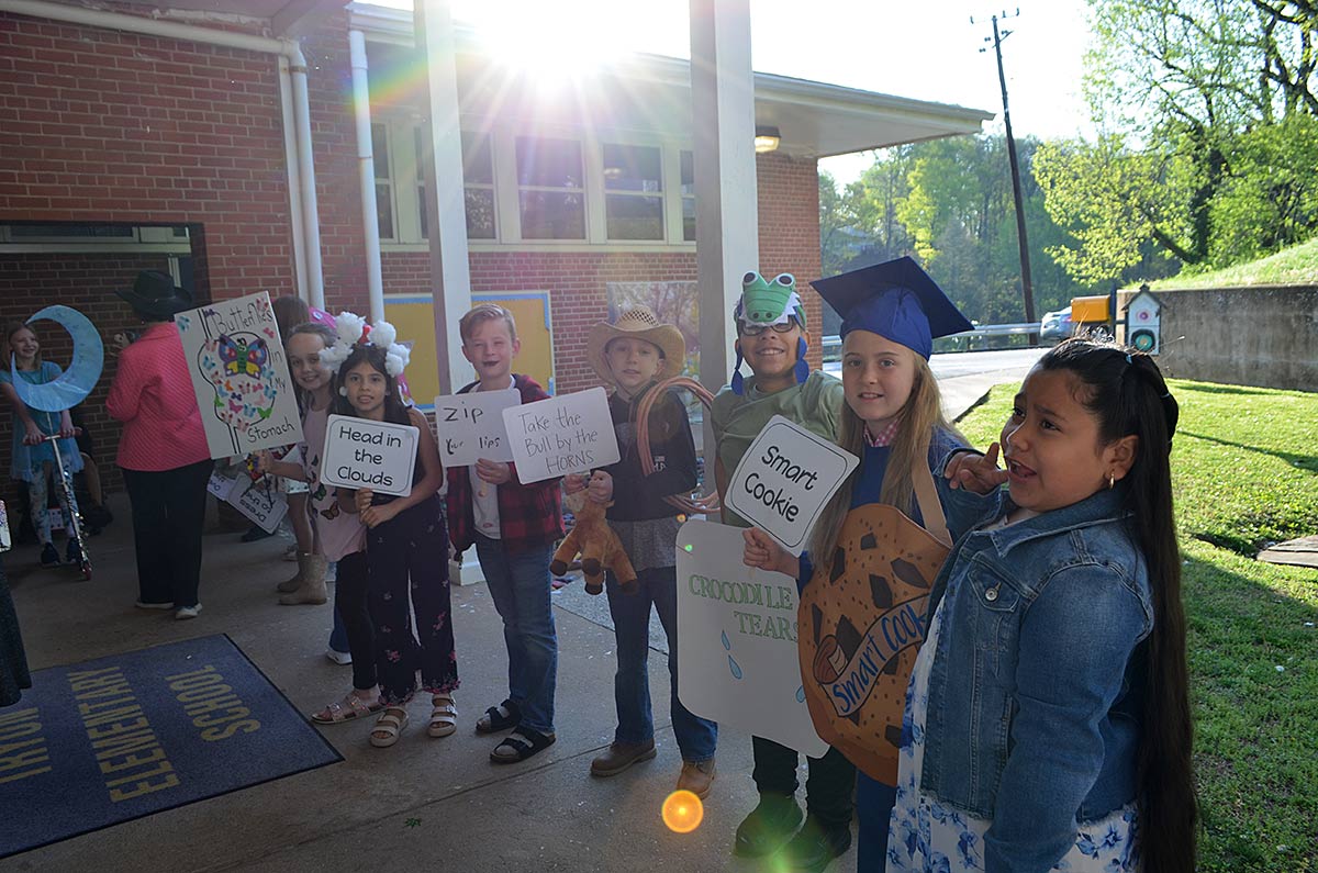 Idioms find place in the sun during Tryon Elementary parade | The Tryon ...